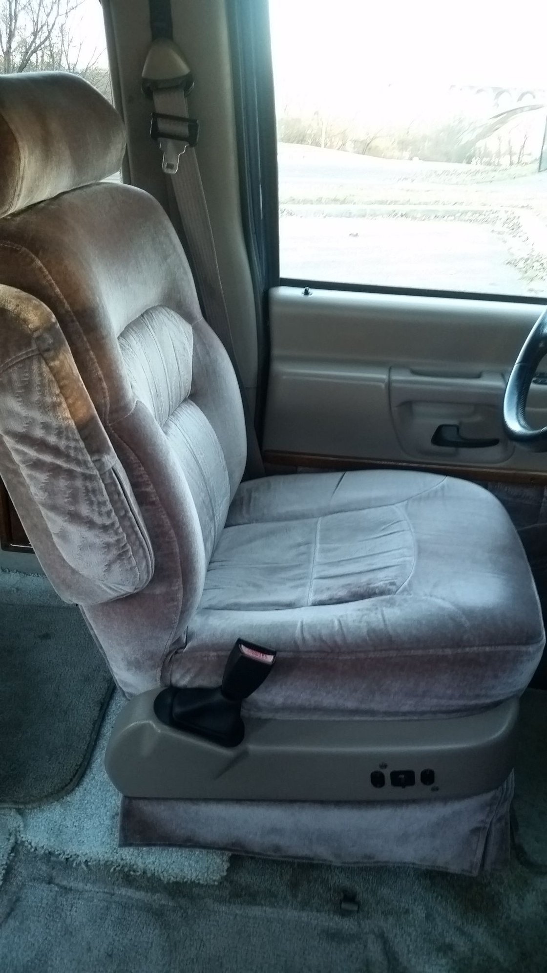 1998 Ford E150 conversion van, MANY upgrades - Ford Truck Enthusiasts ...