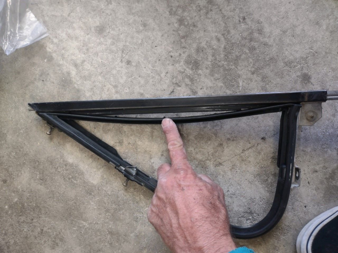 Vent window - Ford Truck Enthusiasts Forums