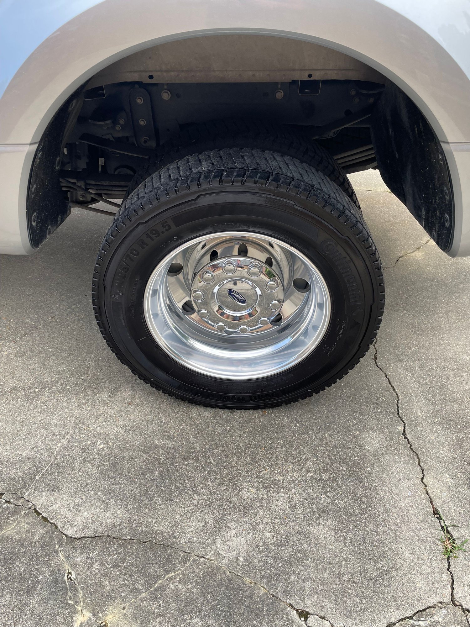 2022 F450 19.5 Wheels and Tires - Ford Truck Enthusiasts Forums
