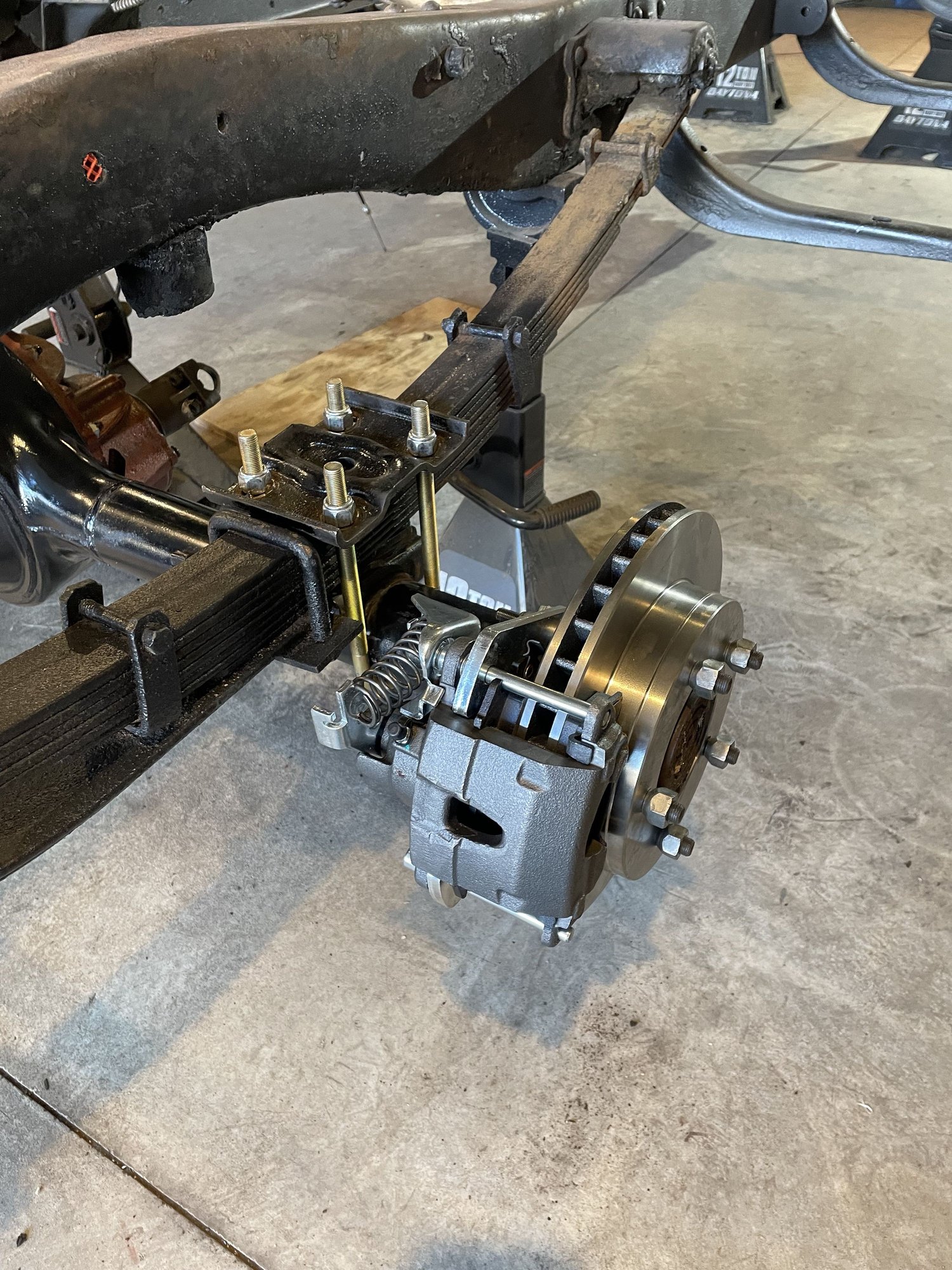 Rear Disc Install Kit from Speedway, 9 Inch Rear End - Ford Truck ...