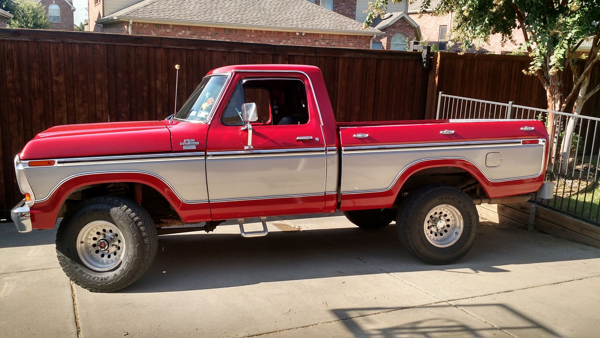 Candy apple red or dark blue poly - Ford Truck Enthusiasts Forums