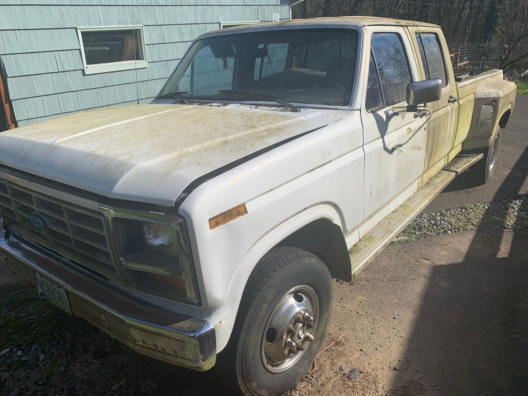Gorgeous one-owner 85 F-350 4WD DRW stick shift diesel - Ford Truck ...