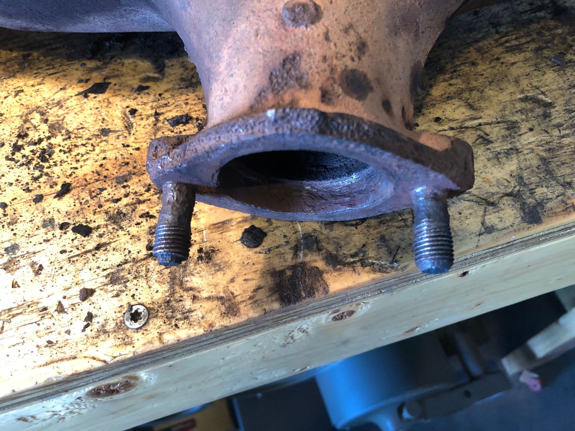 226 Exhaust Manifold - Ford Truck Enthusiasts Forums