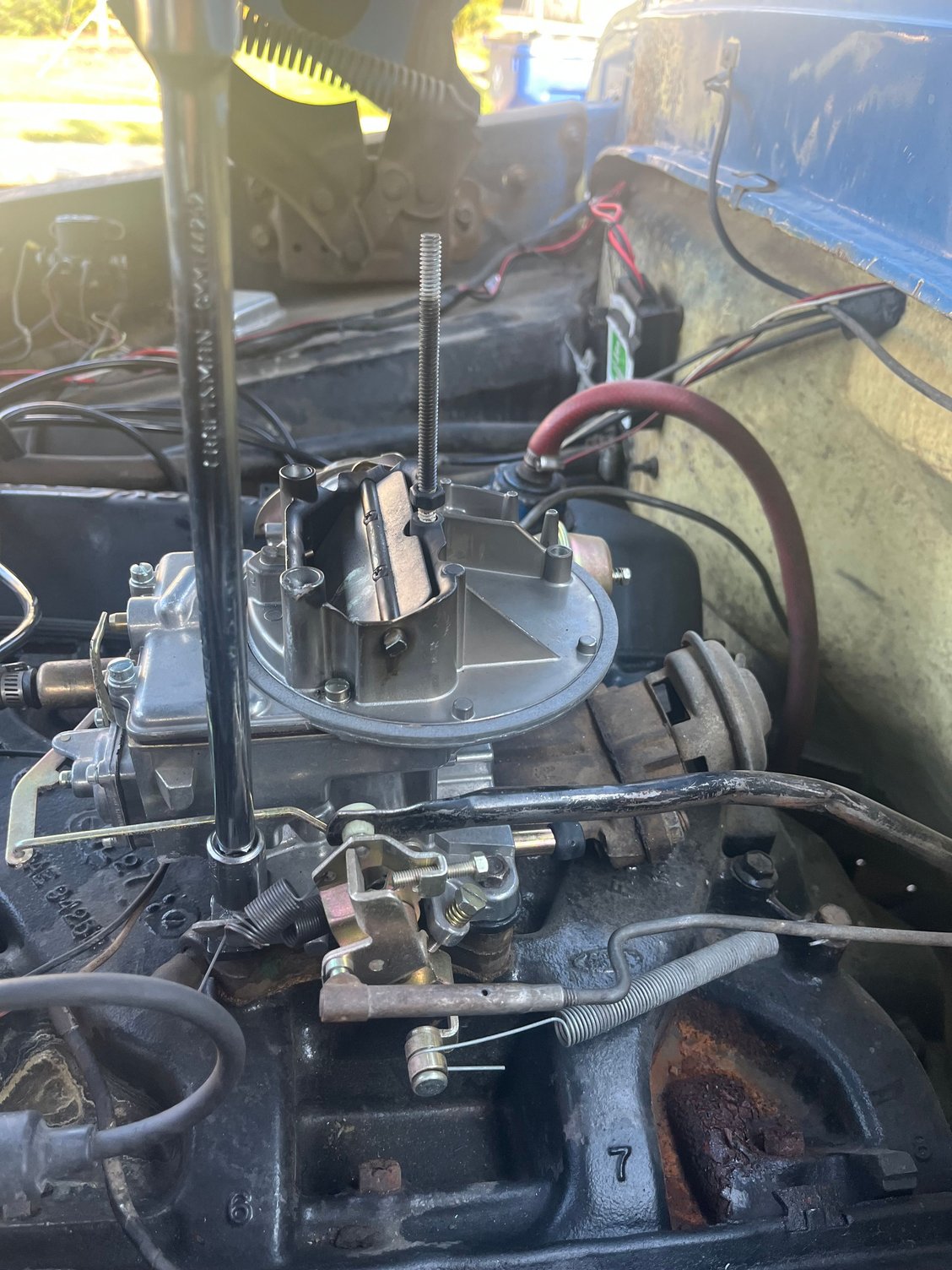 1972 f100 hissing sound Carb - Ford Truck Enthusiasts Forums