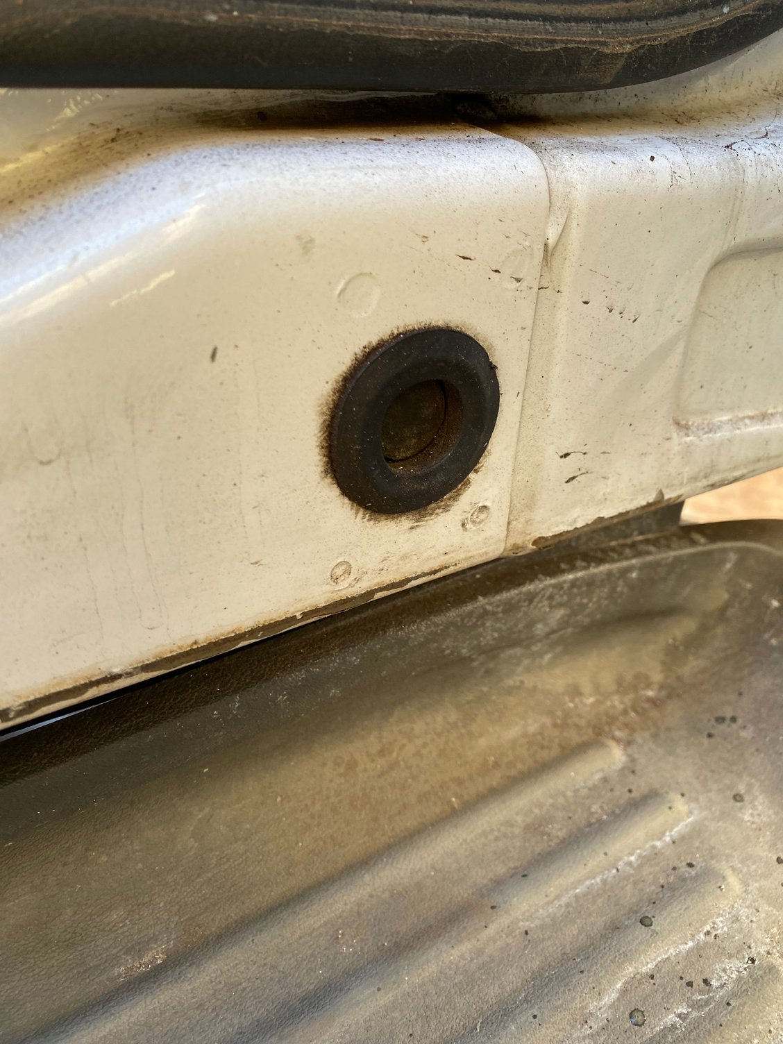 Cleaning Out Rocker Panels and cab corners - Ford Truck Enthusiasts Forums