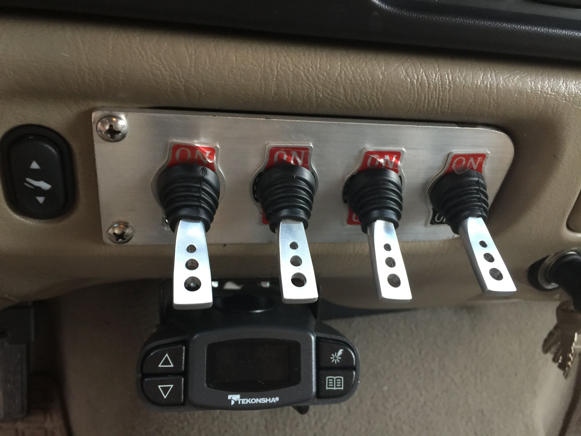 2002 Ex Limited 7.3 Upfitter switches - Ford Truck Enthusiasts Forums