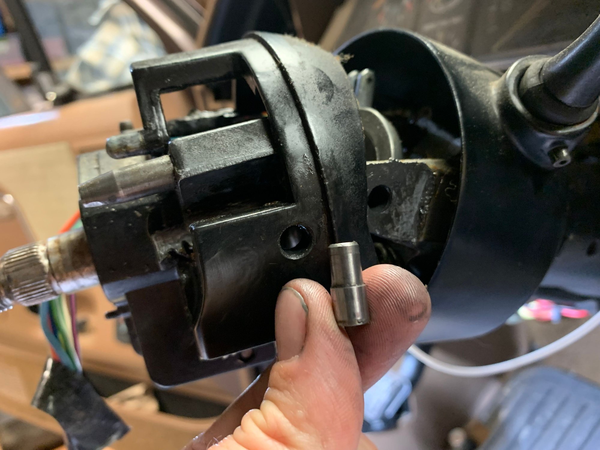 Tilt Column problem at pivot point (with photos) Not the bearings ...