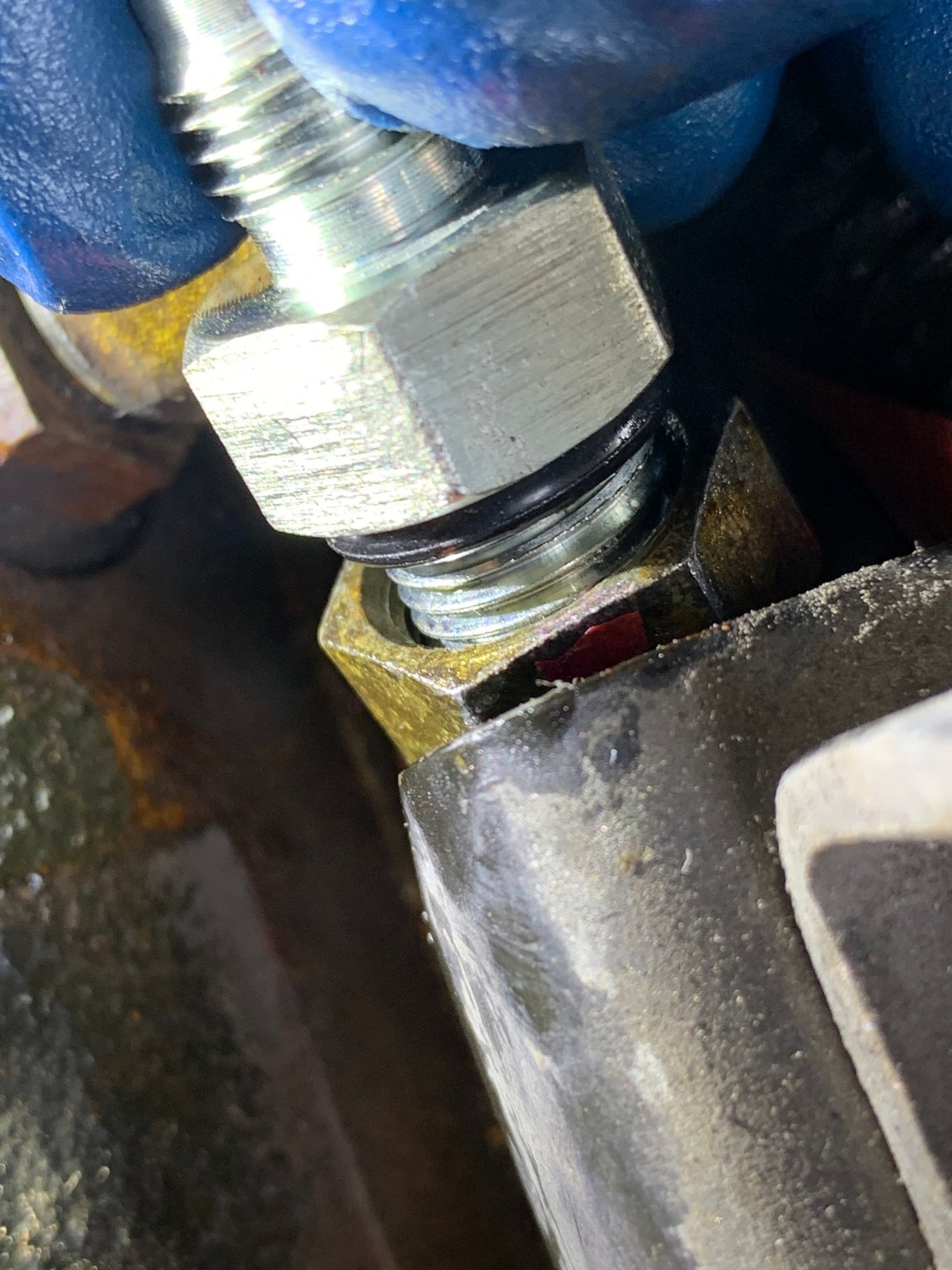 Can you identify this HPOP line fitting? - Ford Truck Enthusiasts Forums