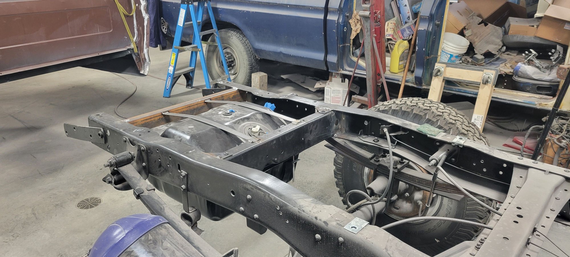 Ford highboy with 2 gas tanks? - Ford Truck Enthusiasts Forums