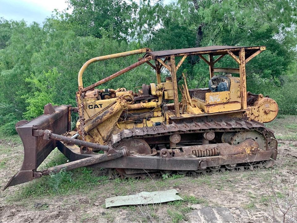 Potential Vintage Cat D7 Dozer Rescue - Have I Lost My Freaking Mind ...