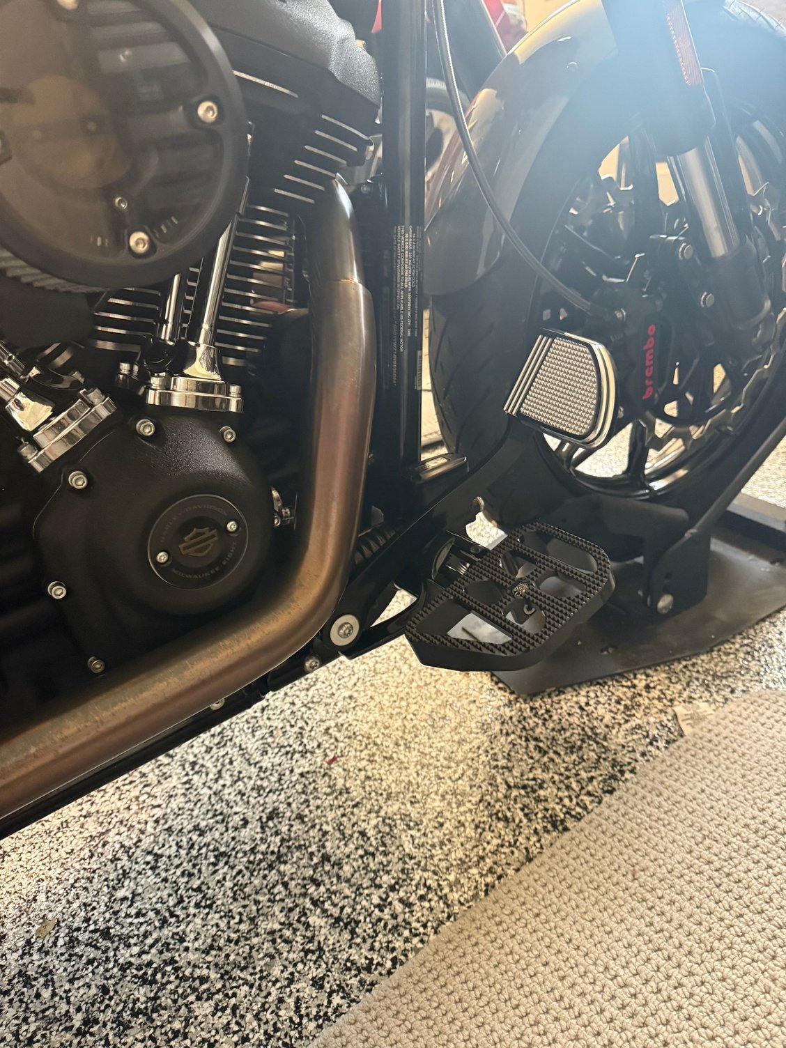 Kinda wanna ditch the floorboards on my 22 Heritage - Harley Davidson ...
