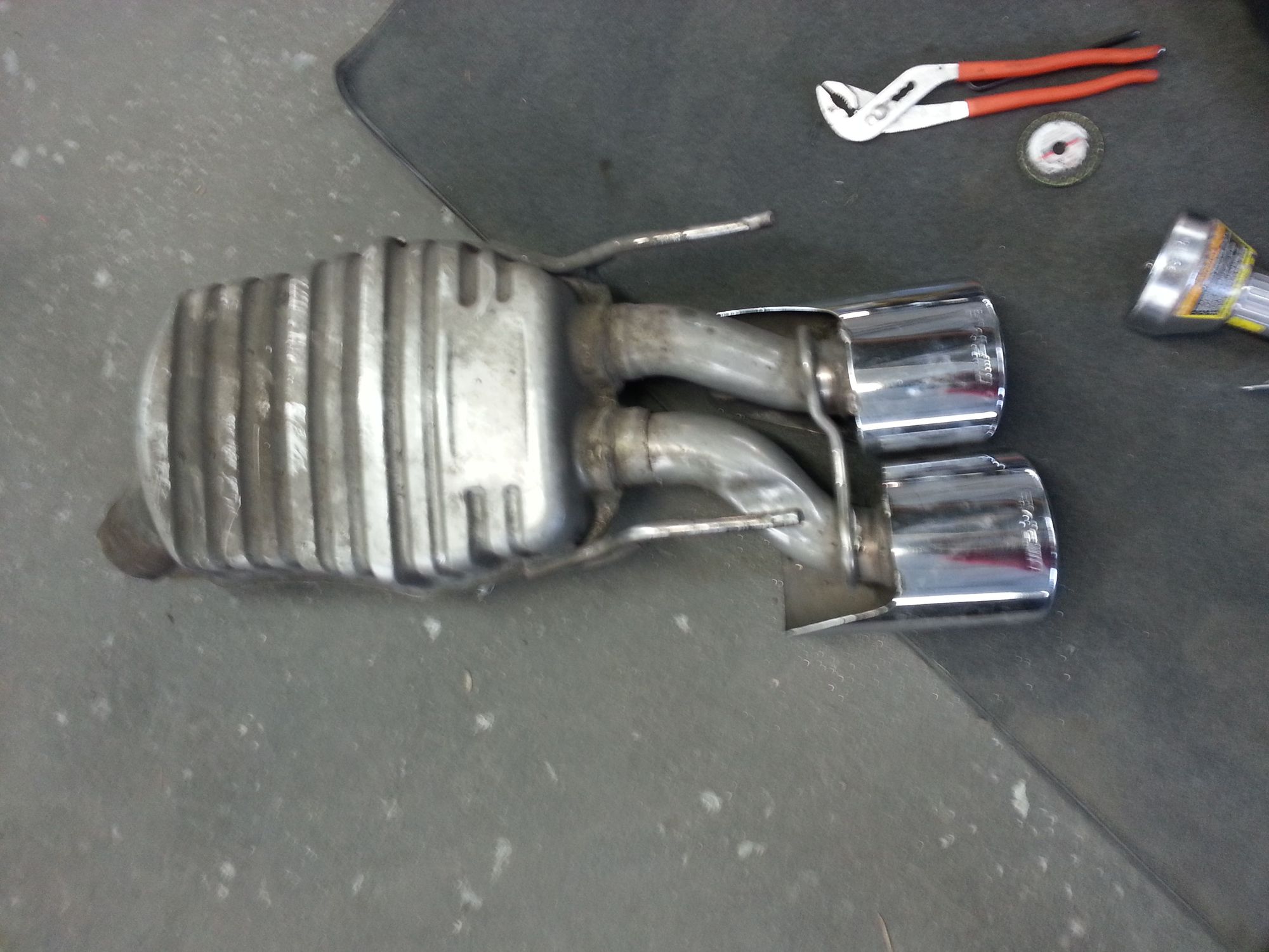 300SE AMG muffler install | Mercedes-Benz Forum