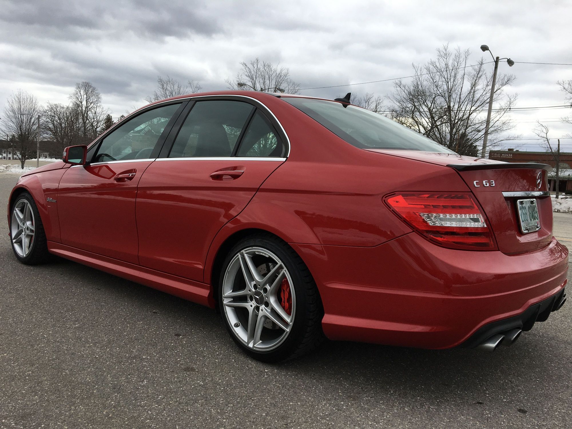 Mercedes Amg C63 Red