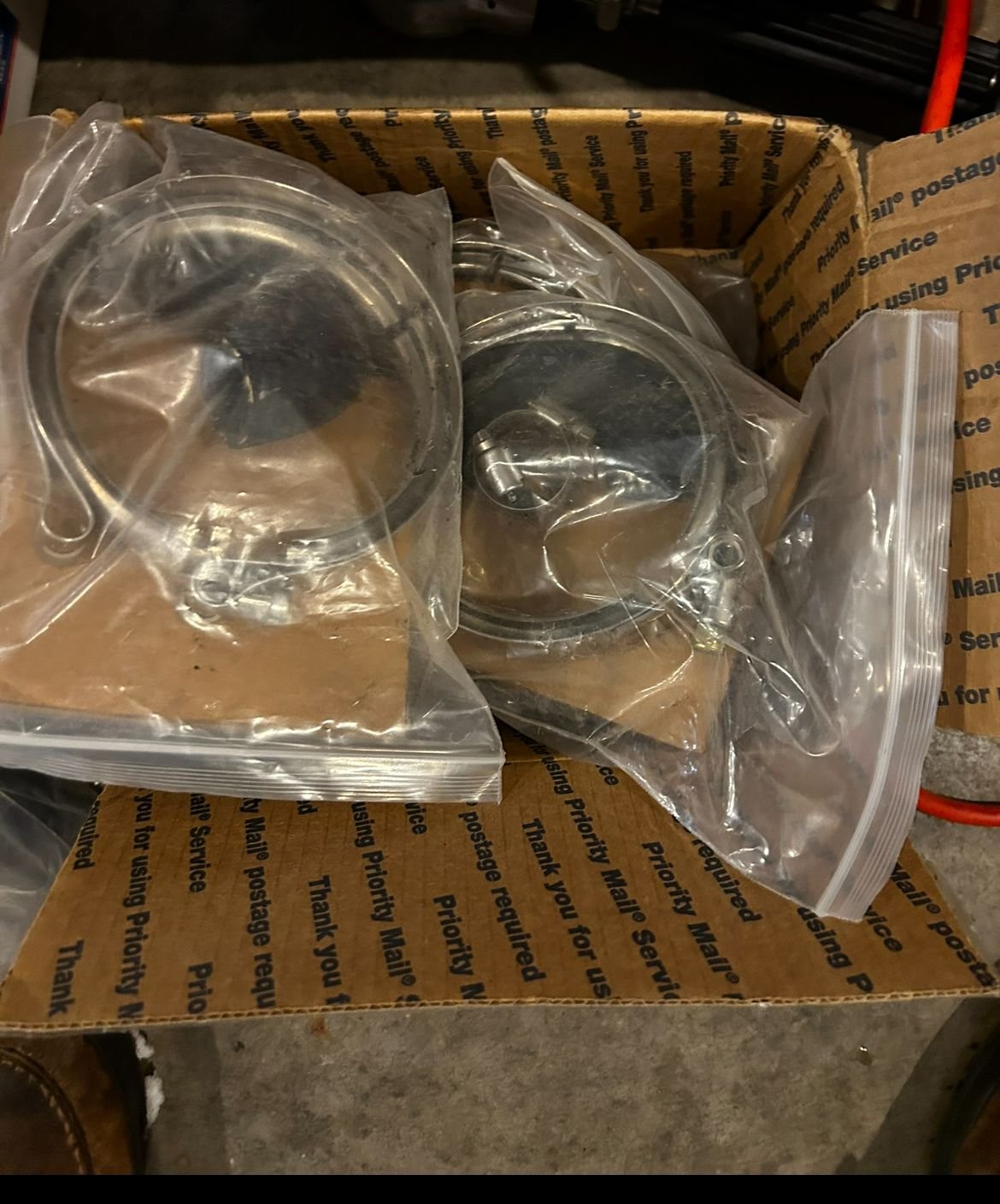 CMI V-Goove clamps & gaskets (4) - Offshoreonly.com