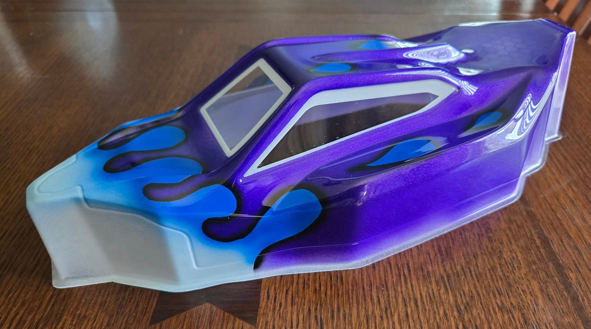 New Custom Painted b7 b7d Associated body with clear wings and decals ...