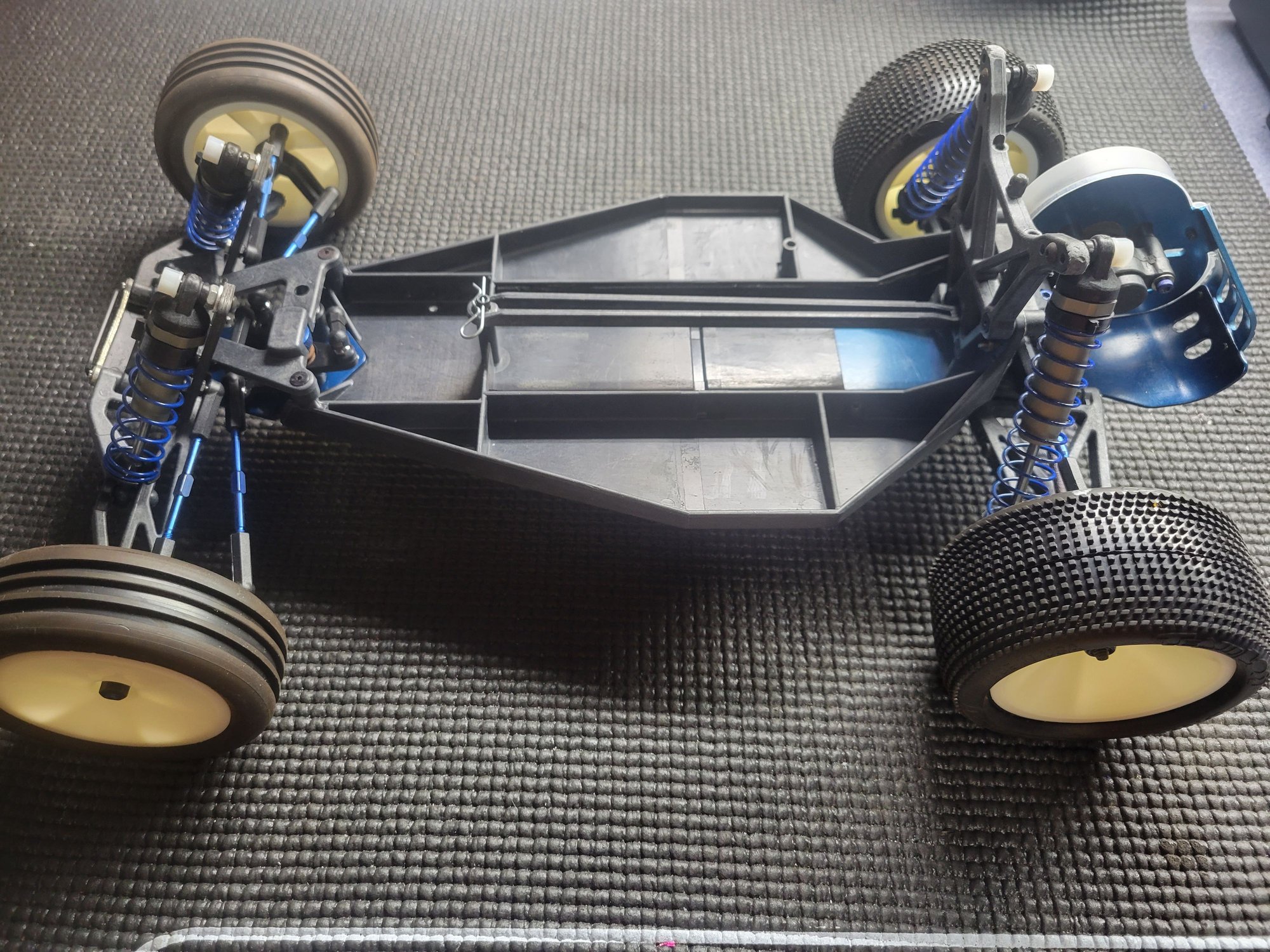 Rc10 b3 factory team roller - R/C Tech Forums