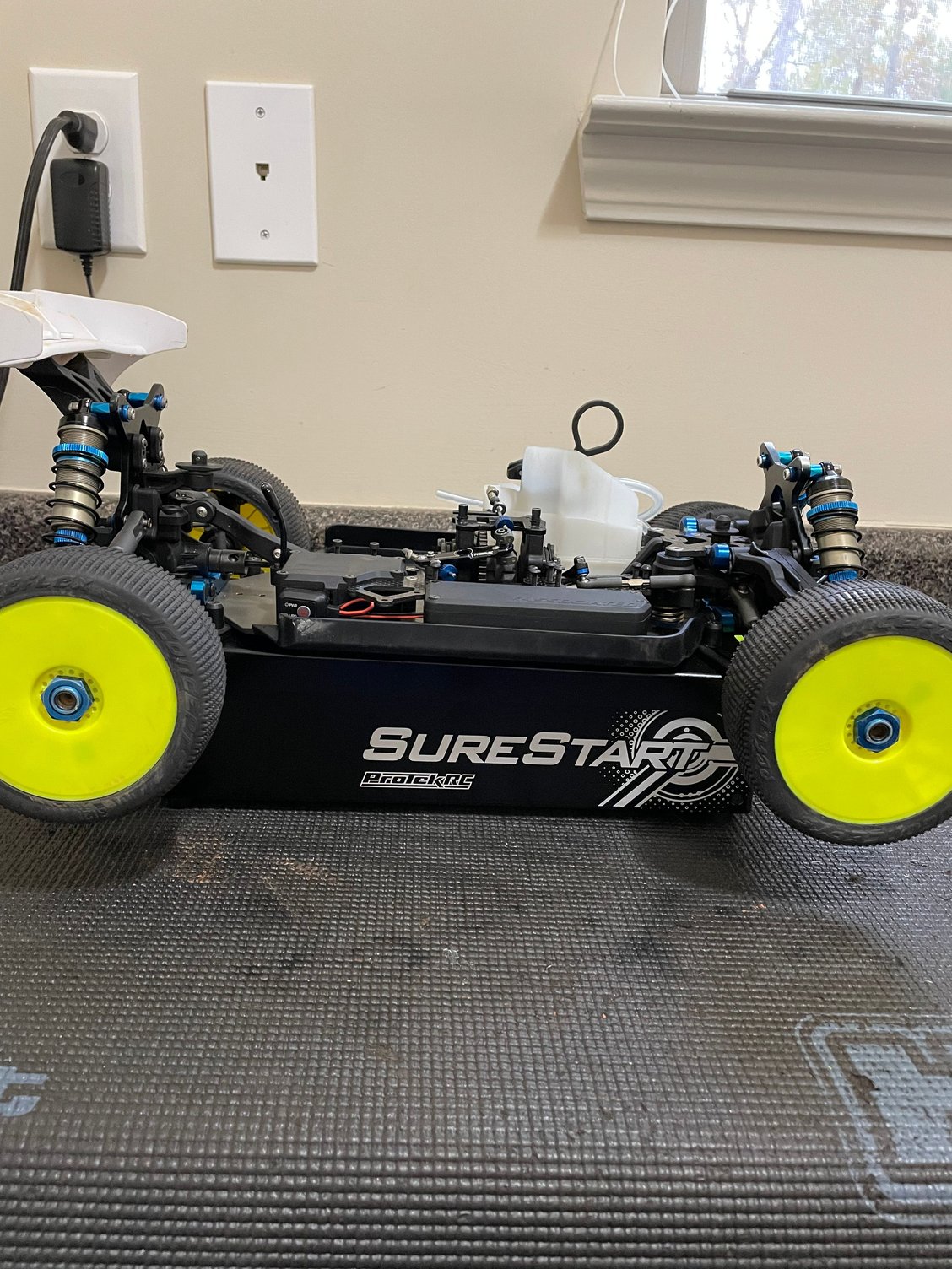 Team associated rc8b4 nitro roller - R/C Tech Forums
