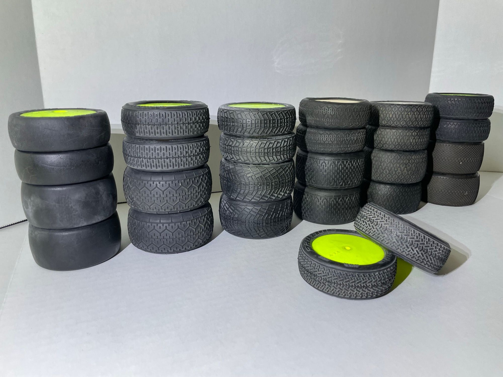TLR 22 Dirt Clay Tire Lot - R/C Tech Forums