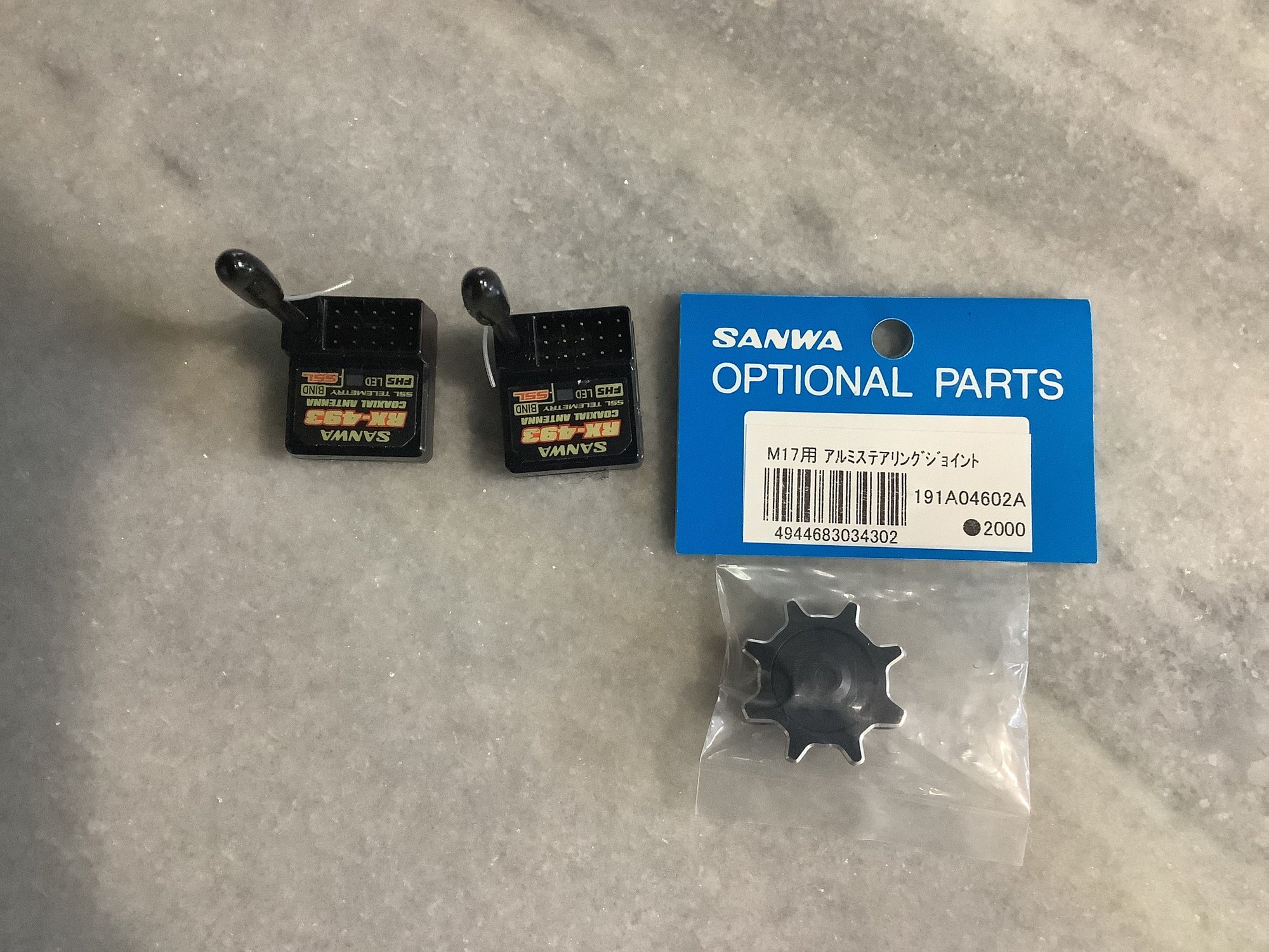 Sanwa M17 Limited Edition Gold, 2x rx-493 and hard case - R/C Tech Forums