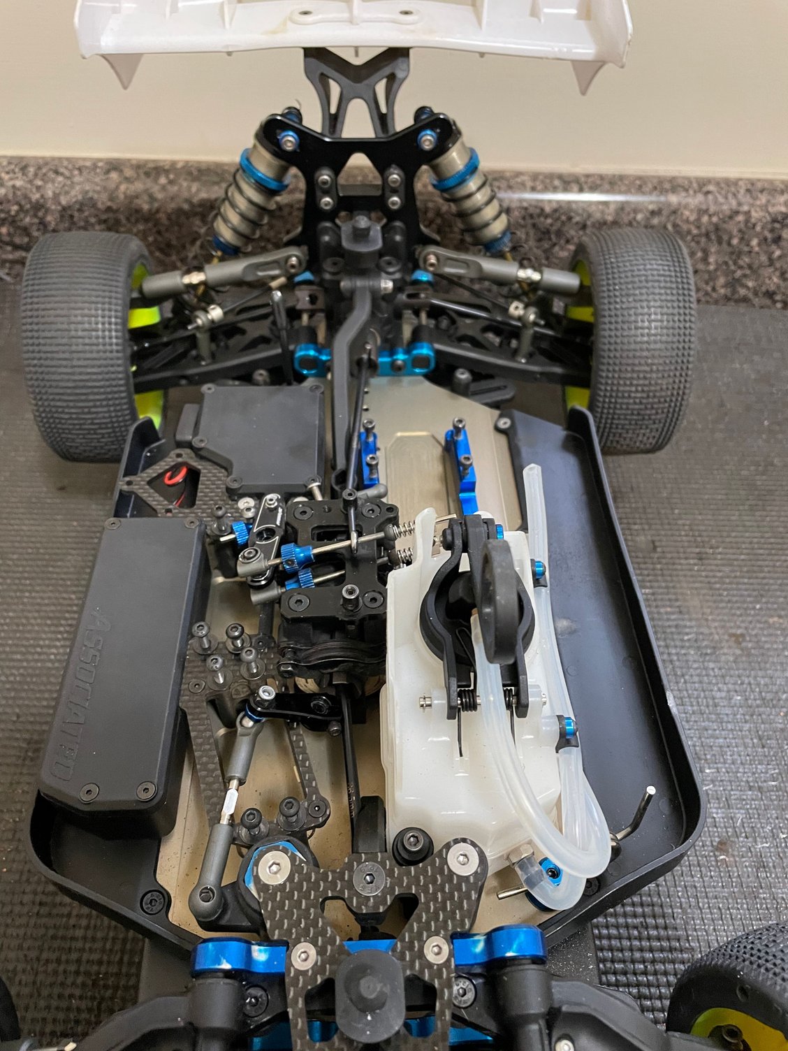 Team associated rc8b4 nitro roller - R/C Tech Forums
