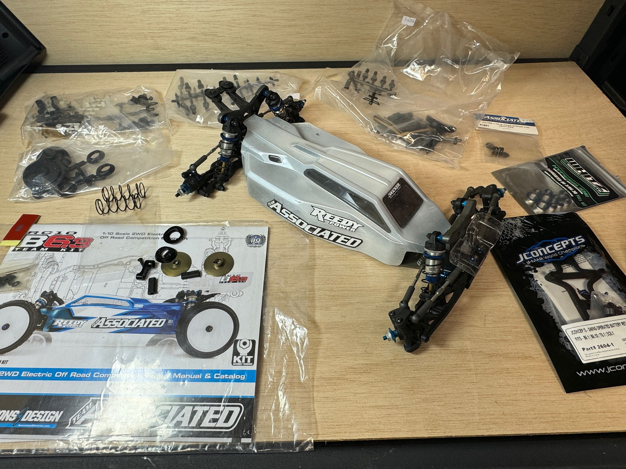 Team Associated RC10B6.3 with Hobbywing and Protek electronics - R/C ...