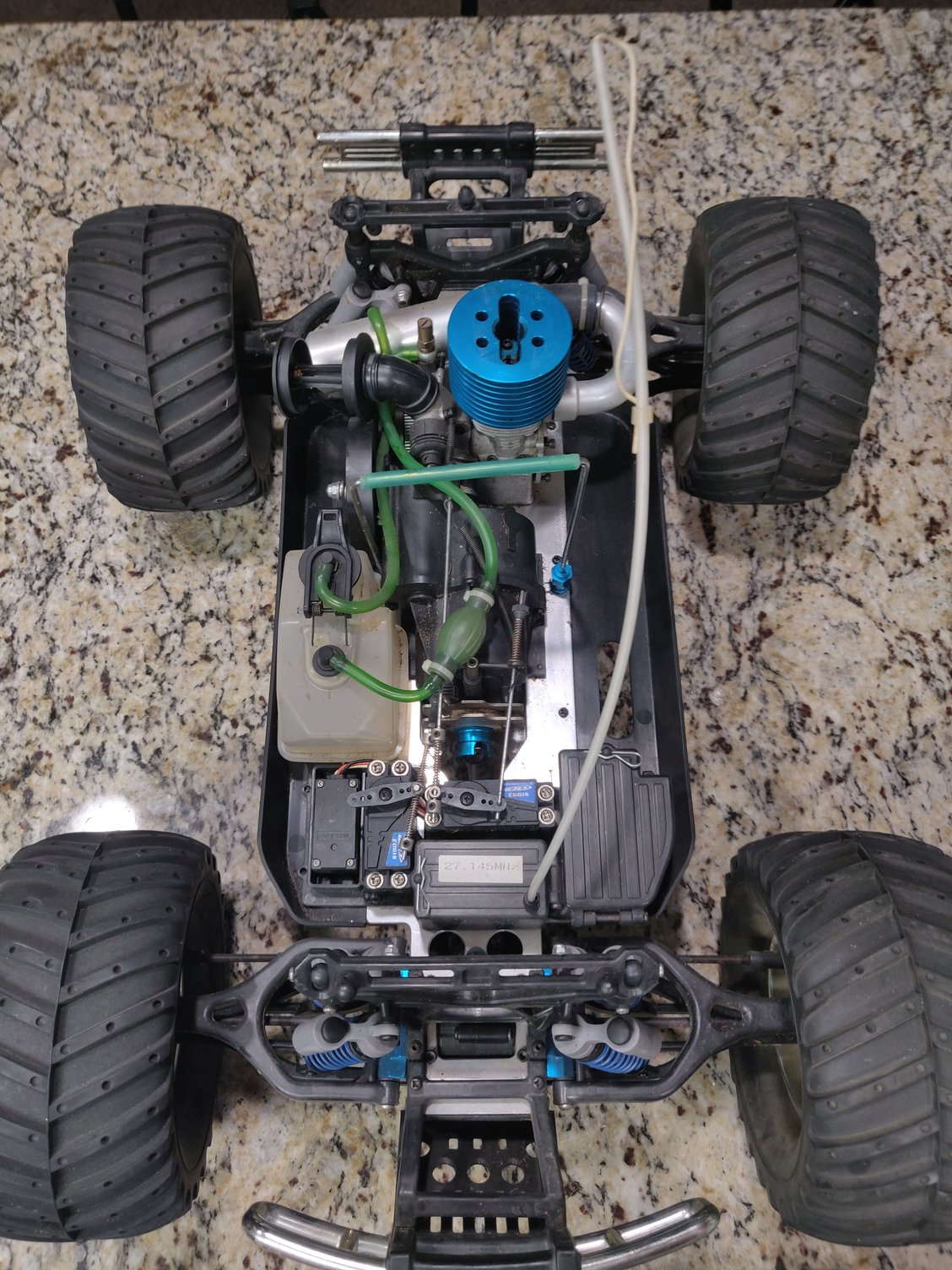 Team Associated MGT Monster GT 1/8 Nitro Gas as is untested - R/C Tech ...