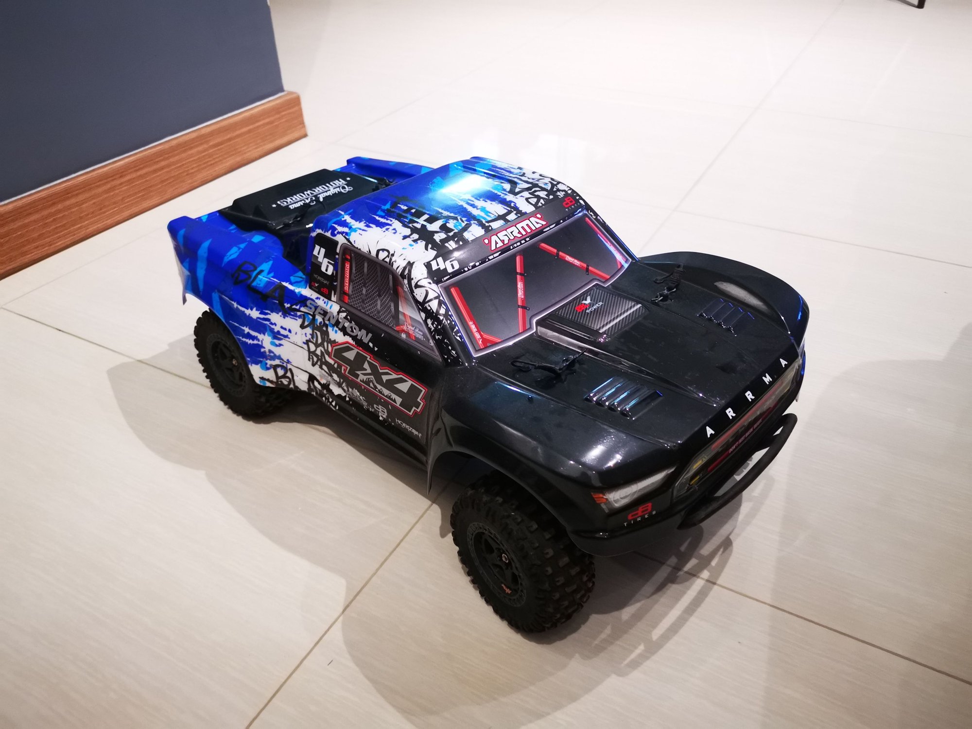 WTS: Arrma Senton BLX 3S - R/C Tech Forums