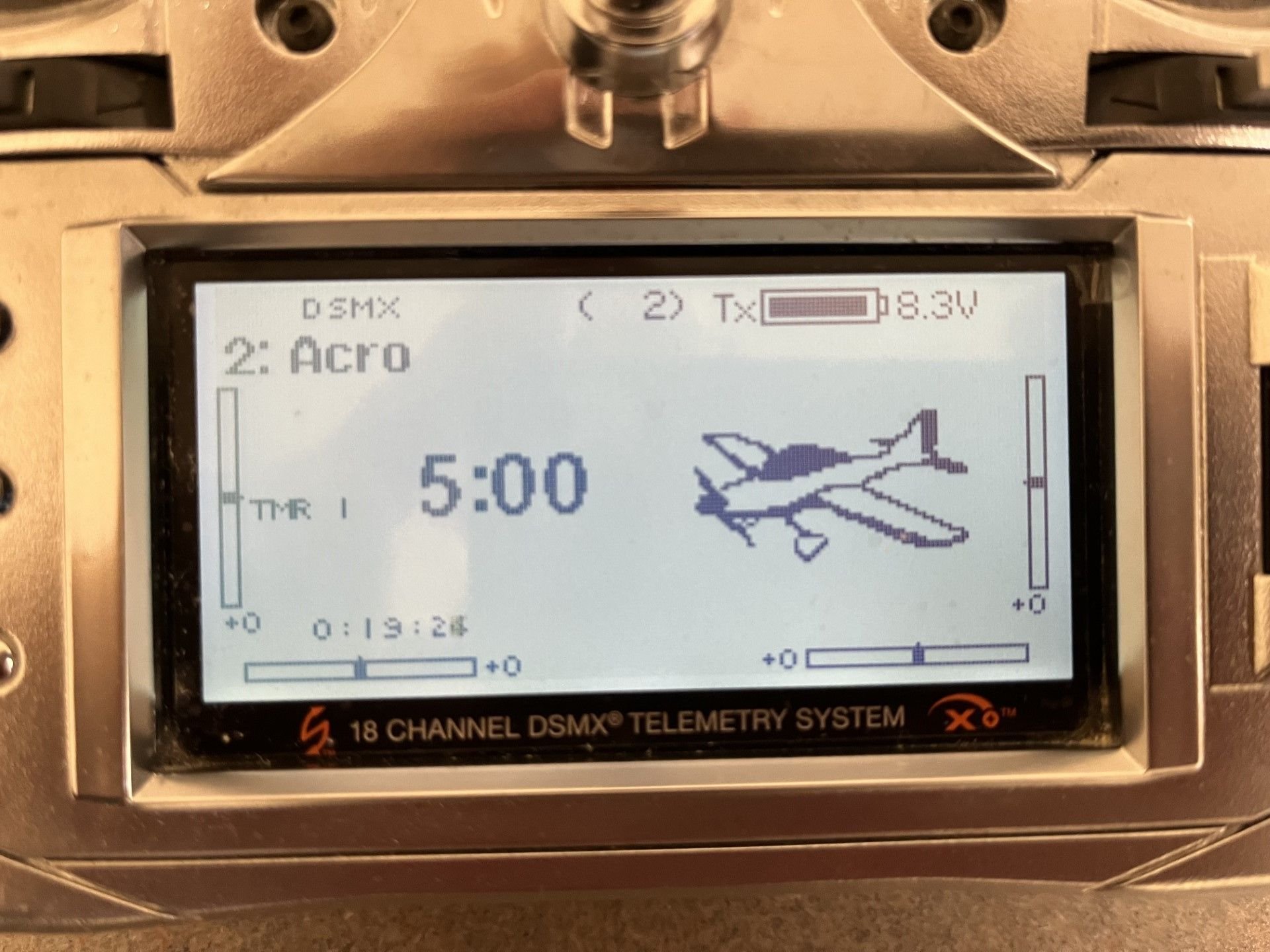 Nice Spektrum DX18 with neck strap - RCU Forums