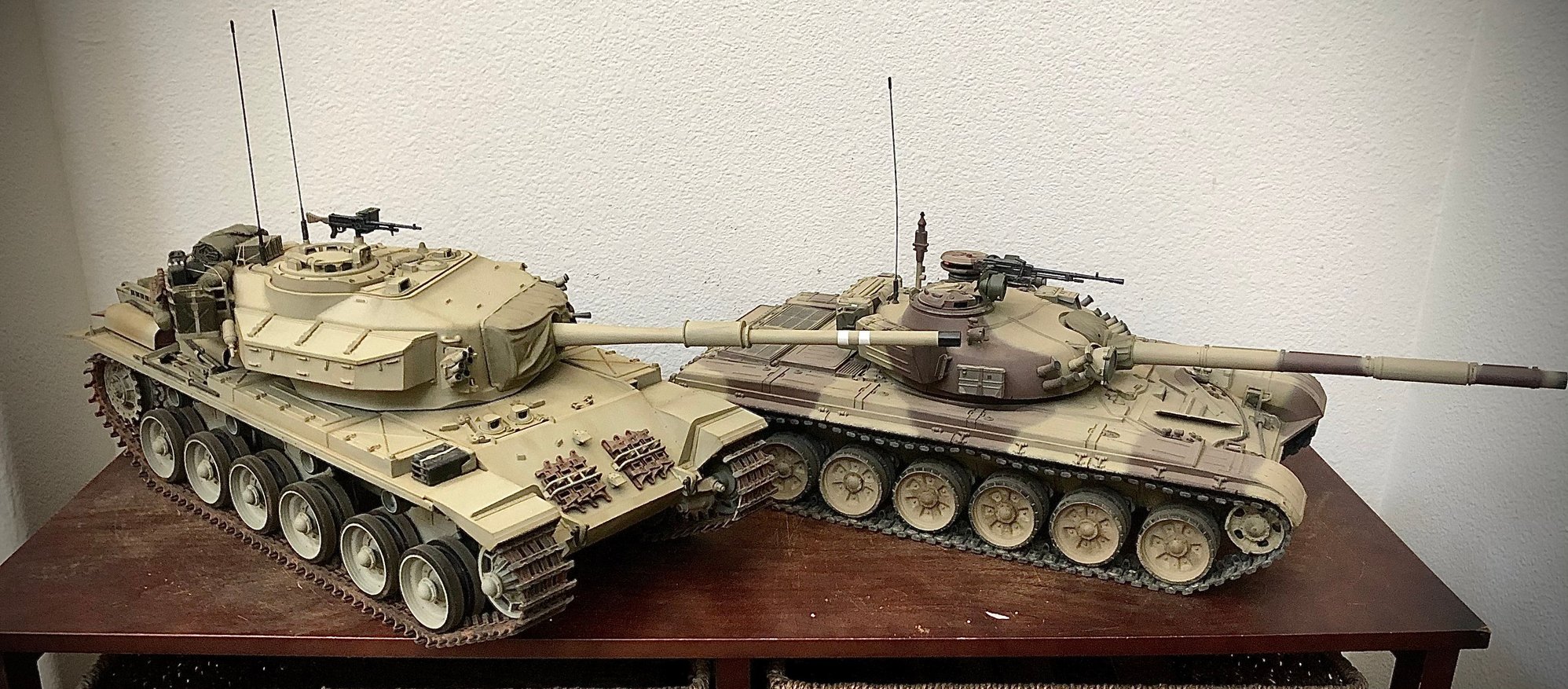 RCU Forums - Tamiya 1/16 Centurion photo build log.