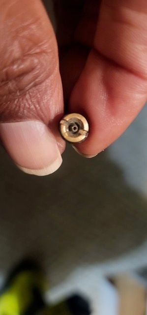 Help identifying and finding air valve for struts - RCU Forums