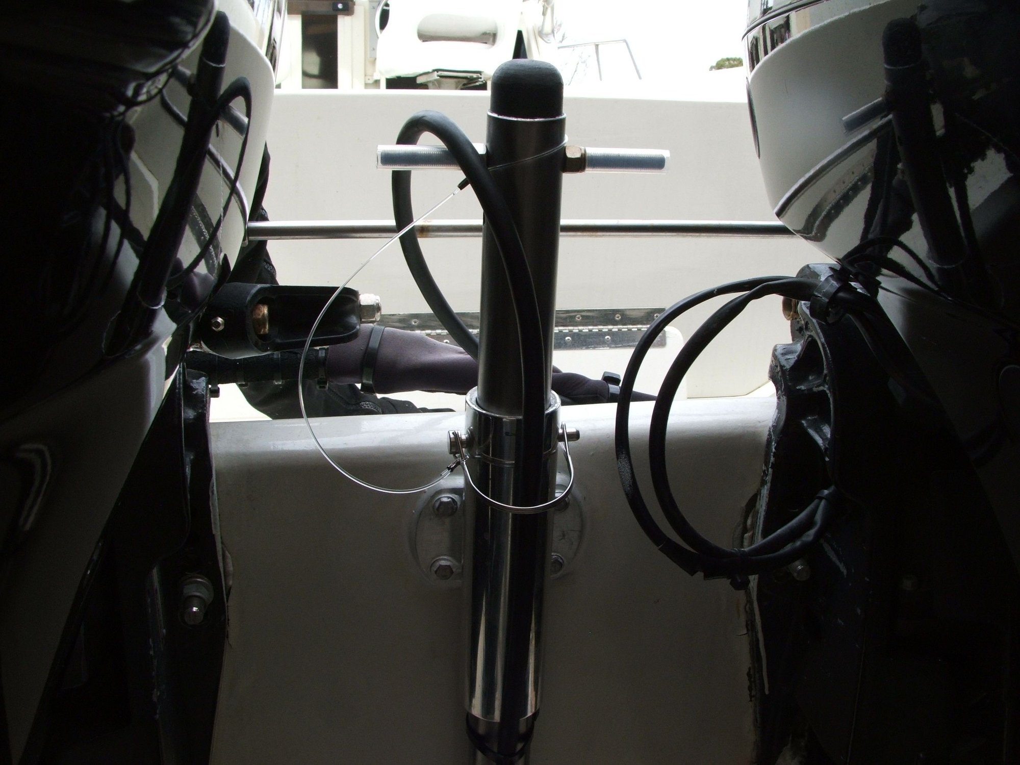 Pole Mounted Transom Transducer - The Hull Truth - Boating and Fishing ...