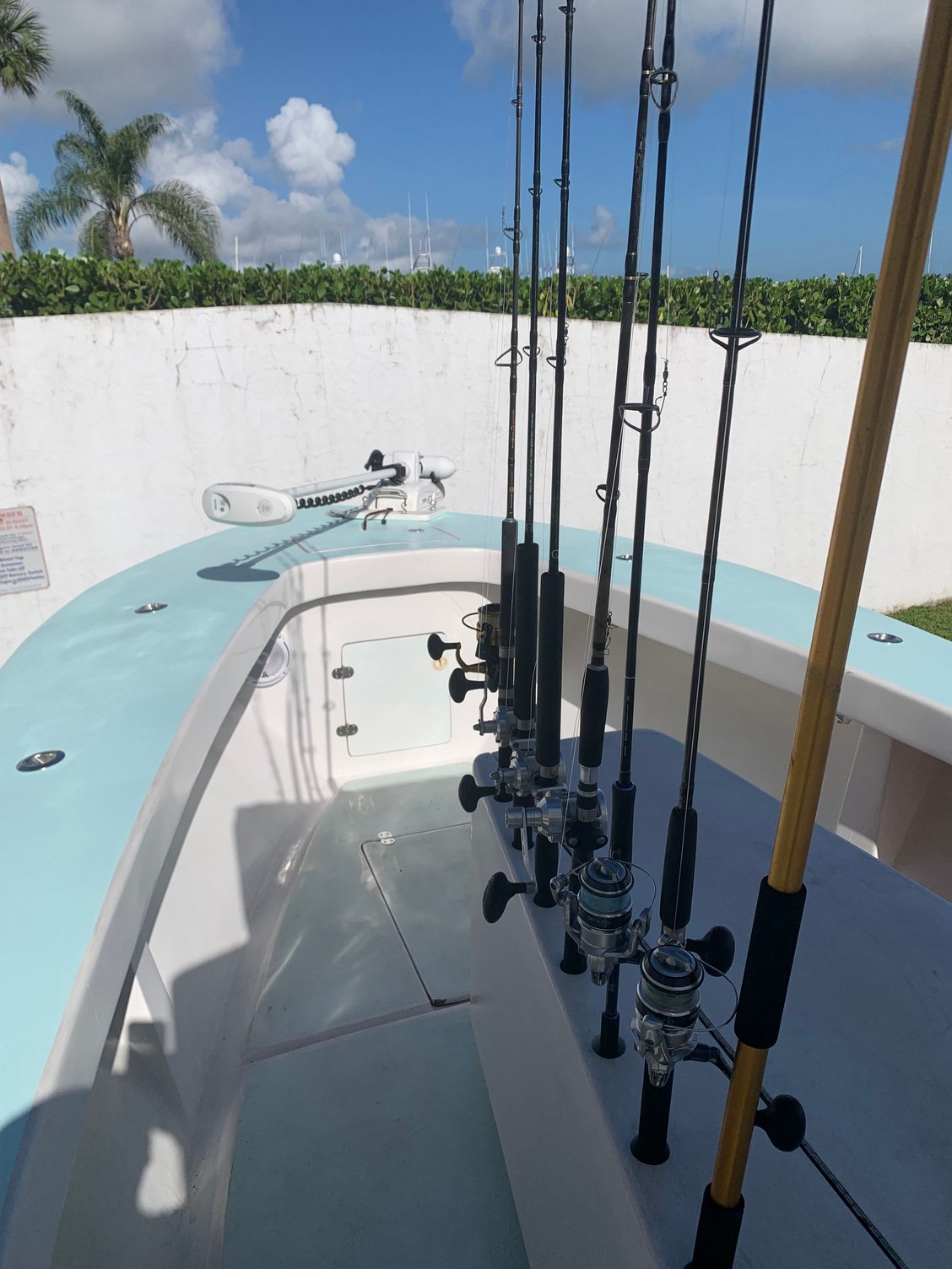 26 ft Custom CC not a conc 27 or a sea vee. Better - The Hull Truth ...