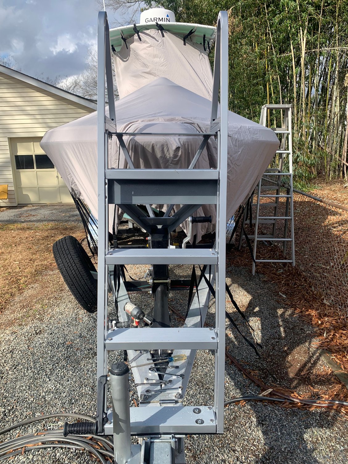 The Hull Truth - Boating and Fishing Forum - Budget bow ladder for trailer.