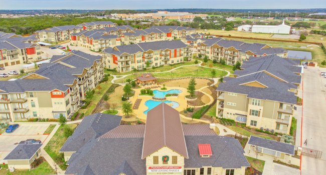 Park at Crystal Falls Apartments Reviews - Leander, TX | 7740 183A Toll ...