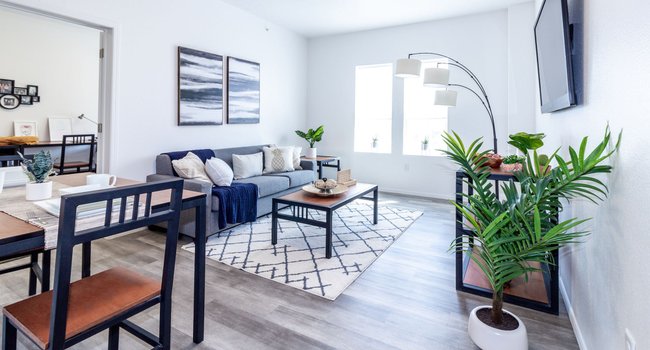 Wolverine Crossing - 201 Reviews | Orem, UT Apartments for Rent ...