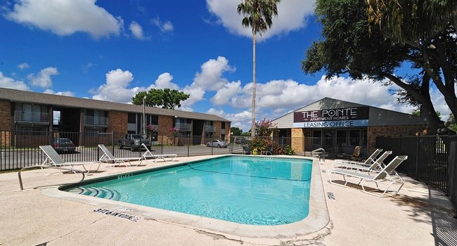 The Pointe Reviews - Corpus Christi, TX | 1901 Rodd Field Rd | 36 ...