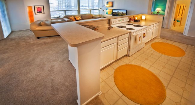 Riley Towers - 185 Reviews | Indianapolis, IN Apartments for Rent ...